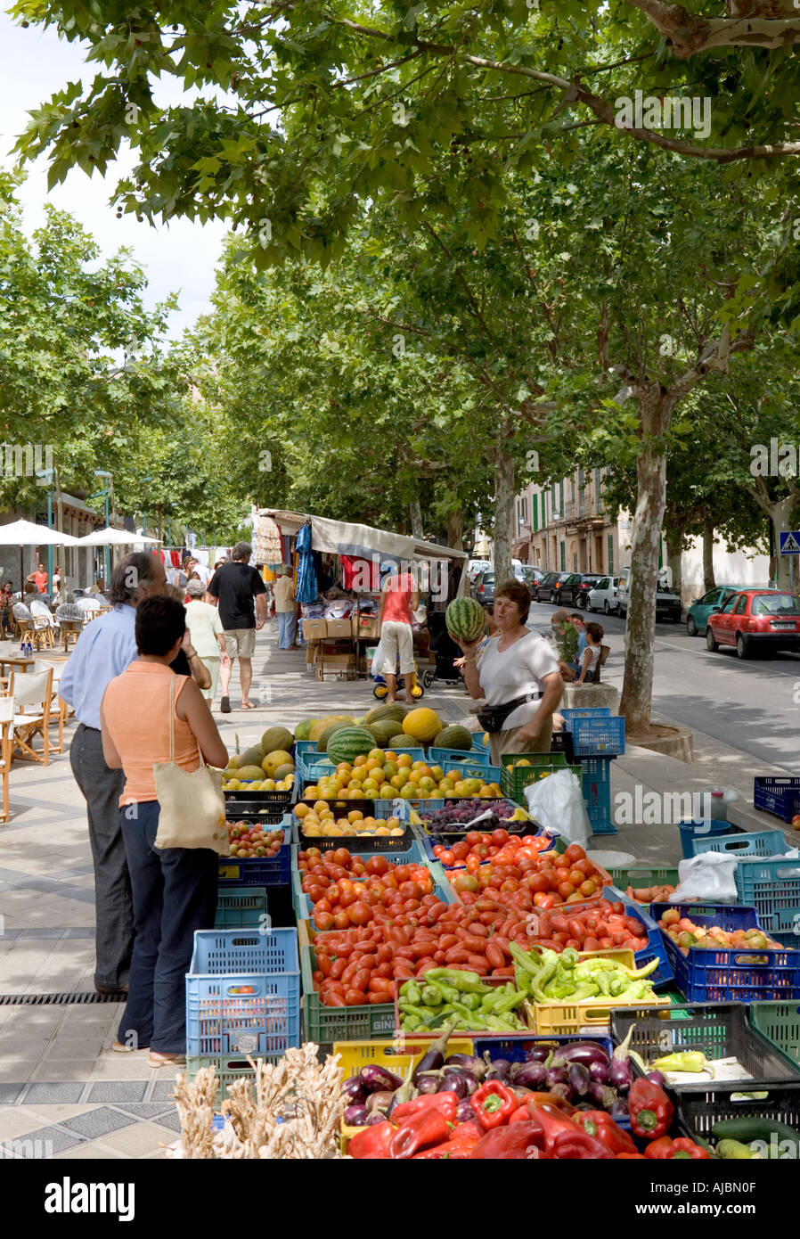 Mallorcan market hi-res stock photography and images - Alamy