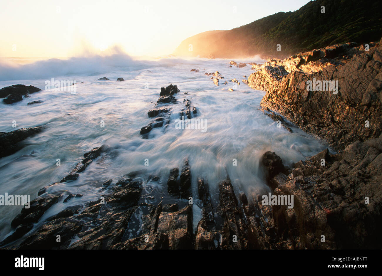 Breaking waves in national hi-res stock photography and images - Alamy