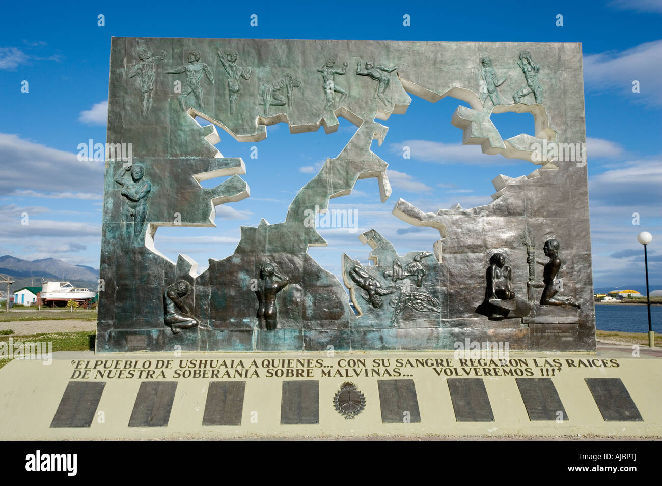 Falklands War Memorial Commemorating the Falklands War Stock Photo - Alamy