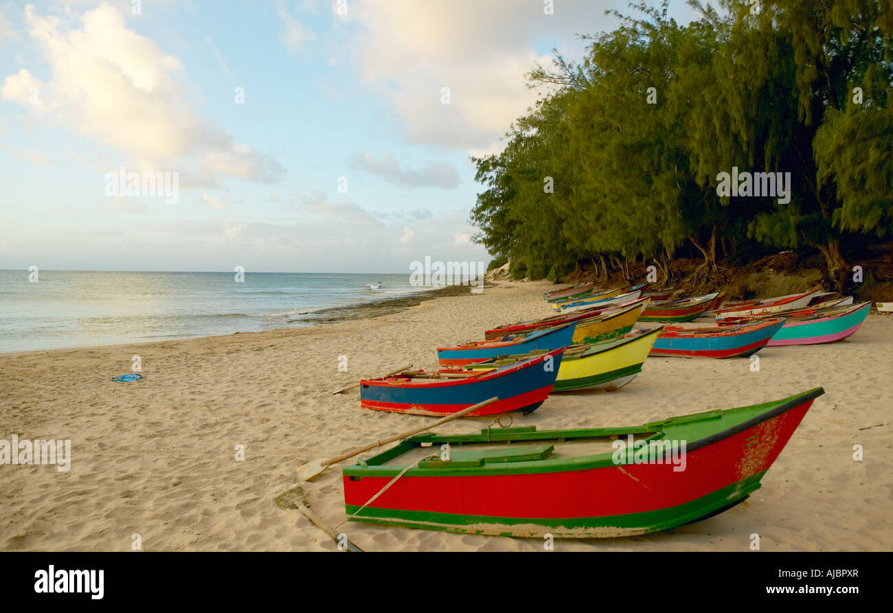 Multi-coloured Boats on the Beach Stock Photo - Alamy