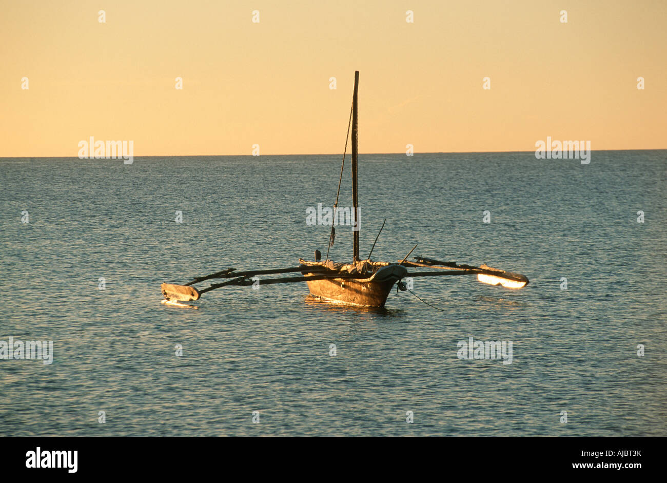 Ngalawa boat hi-res stock photography and images - Alamy