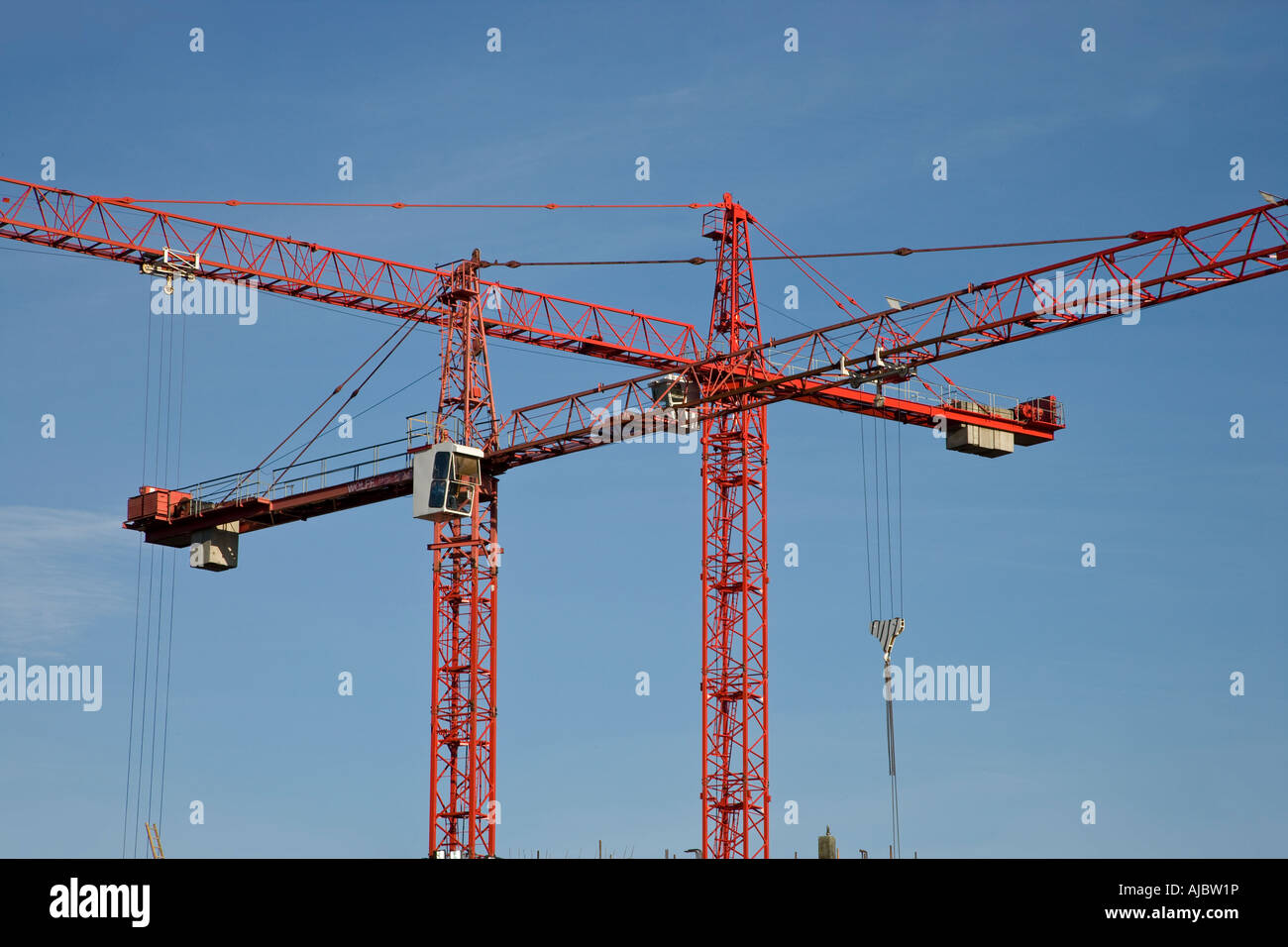 Gantry crane construction hi-res stock photography and images - Alamy