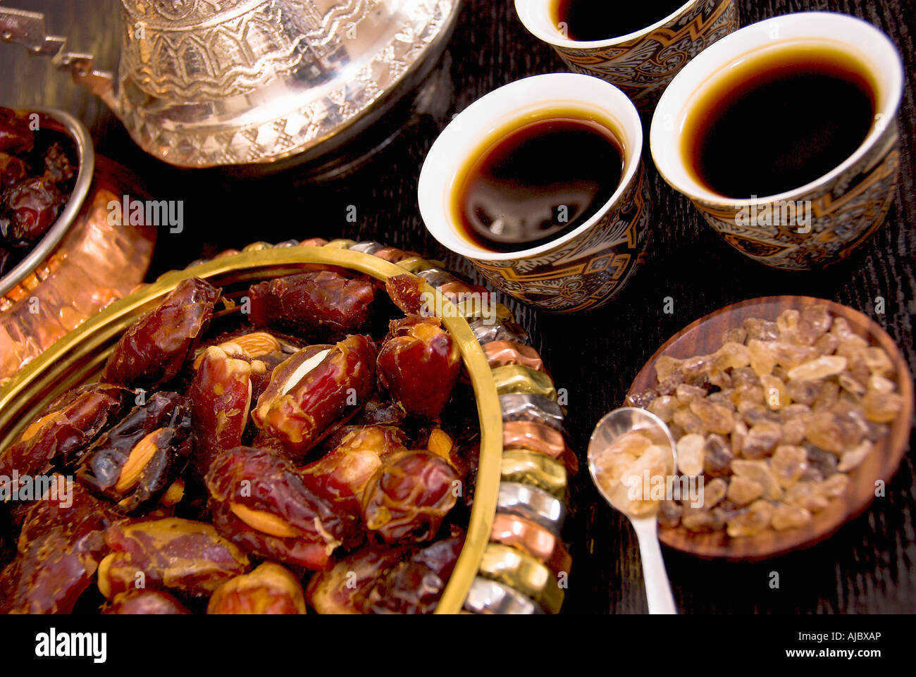 Saudi tea hi-res stock photography and images - Alamy