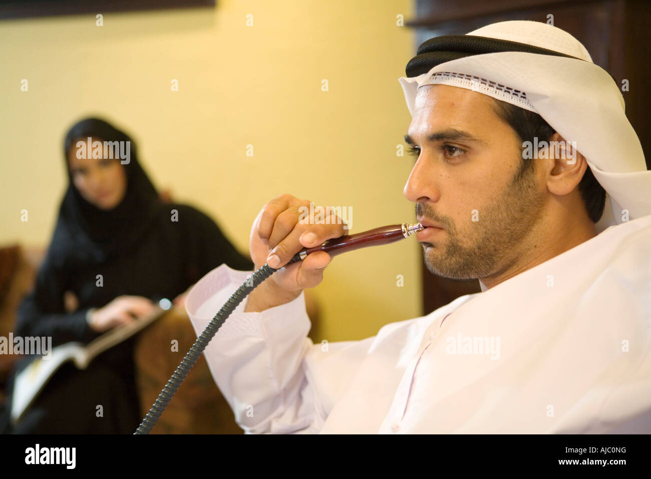 Arab smoking shisha hi-res stock photography and images - Alamy
