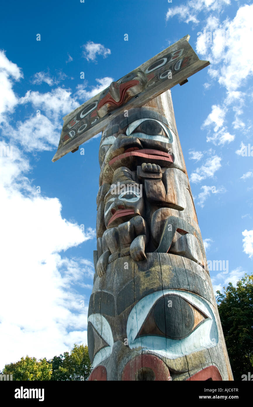 Totem Pole at UBC in Vancouver, BC Stock Photo - Alamy