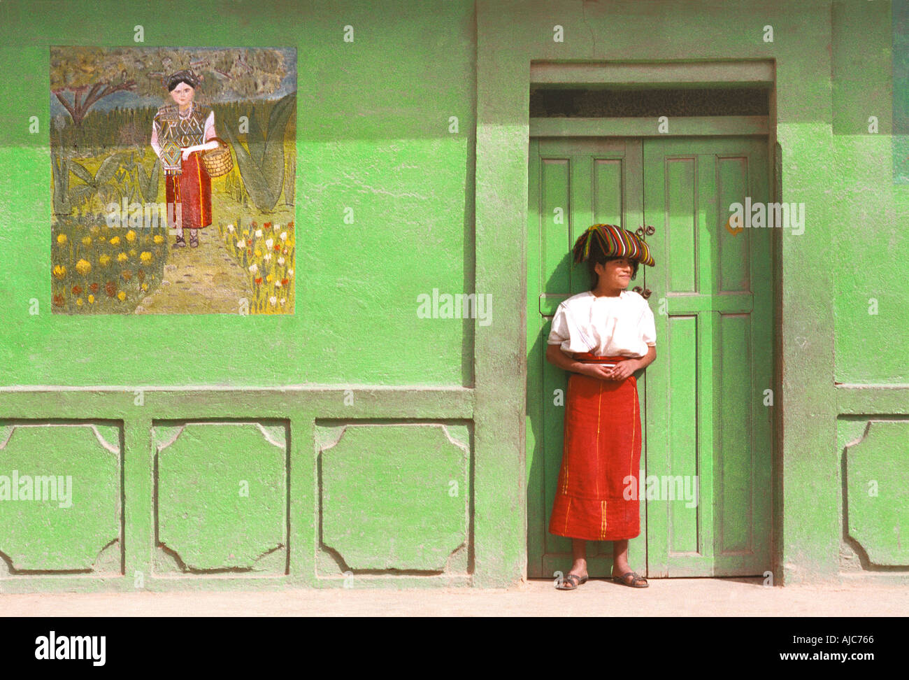 Triangulo symbol hi-res stock photography and images - Alamy