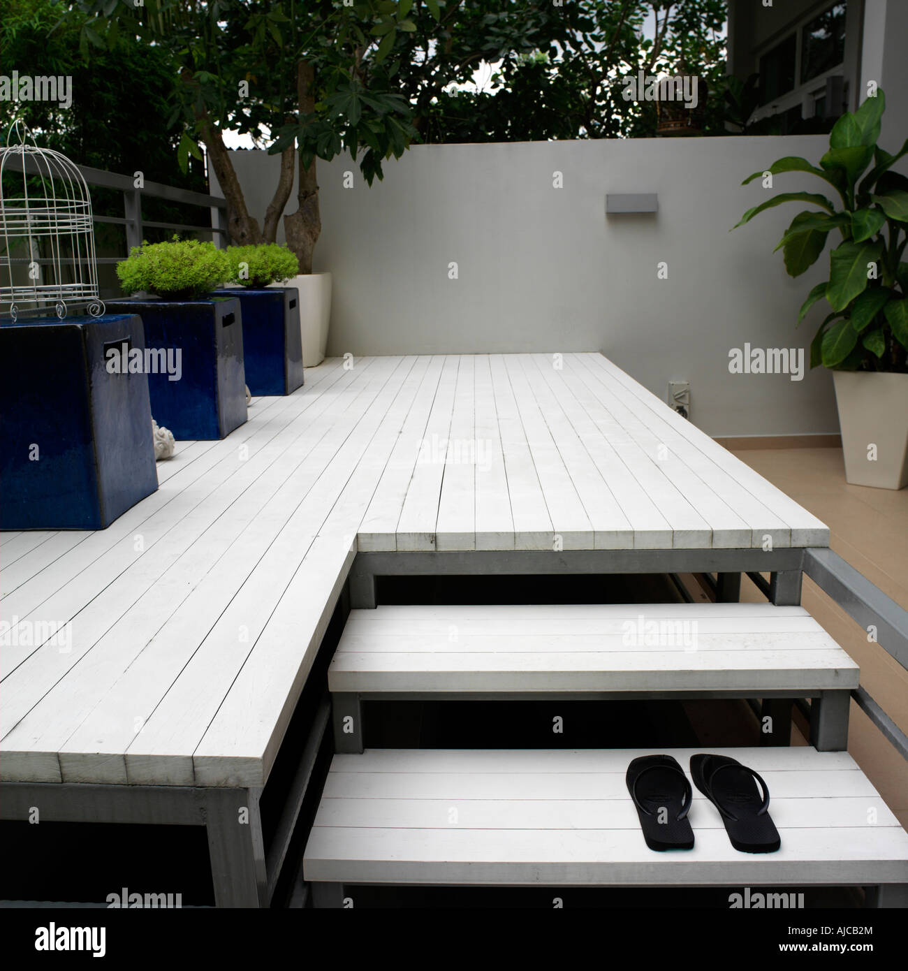 Raised platform on the patio Stock Photo - Alamy