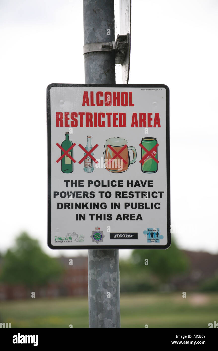 Alcohol restricted area sign hi-res stock photography and images - Alamy