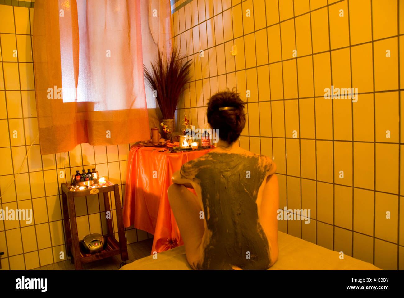 Thermal mud bath in a spa Stock Photo - Alamy