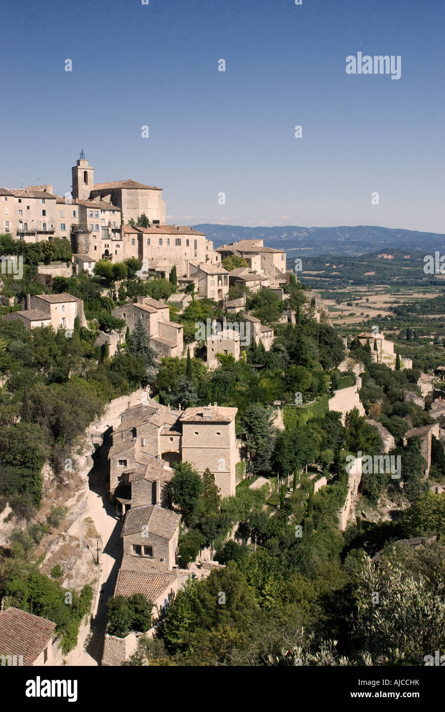 France gordes vaucluse shutters hi-res stock photography and images - Alamy