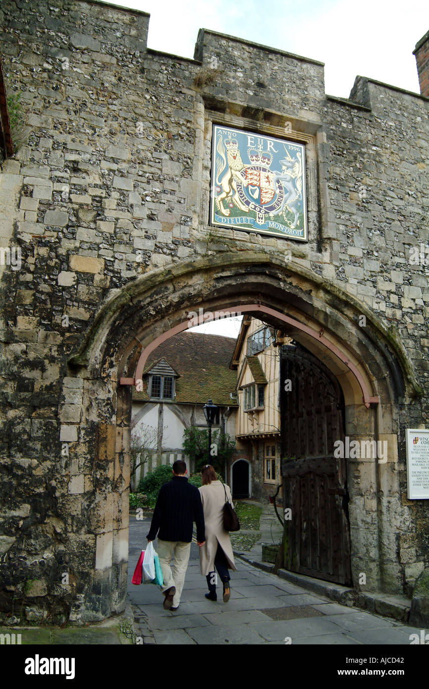 Winchester medieval gates hi-res stock photography and images - Alamy