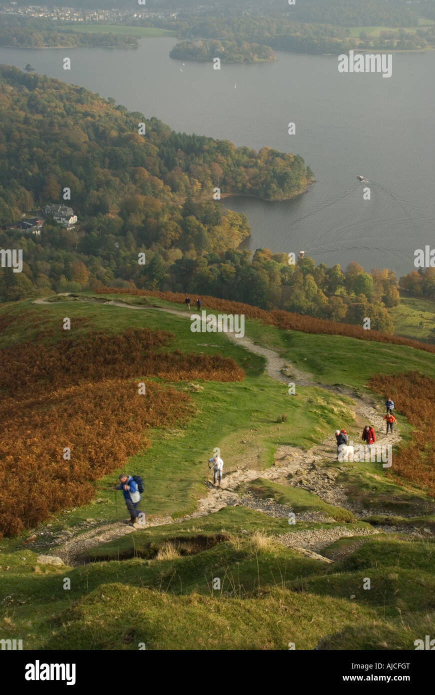 Walkers on the Catbells ridge Stock Photo - Alamy
