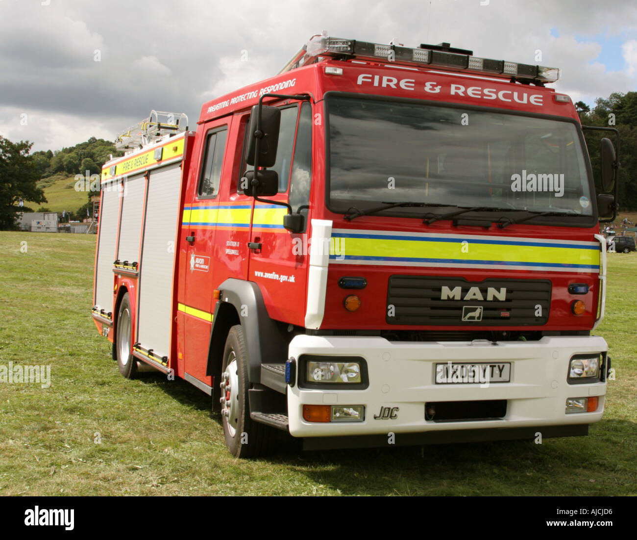 British Fire Engine Blue Lights Stock Photos & British Fire Engine Blue ...