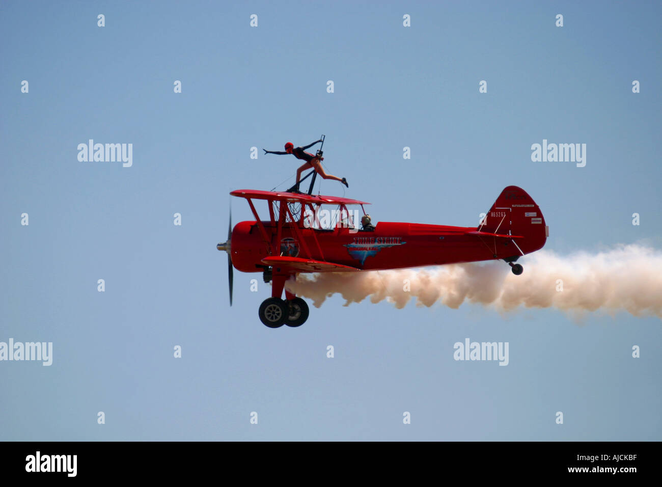 Wingwalker formation hi-res stock photography and images - Alamy