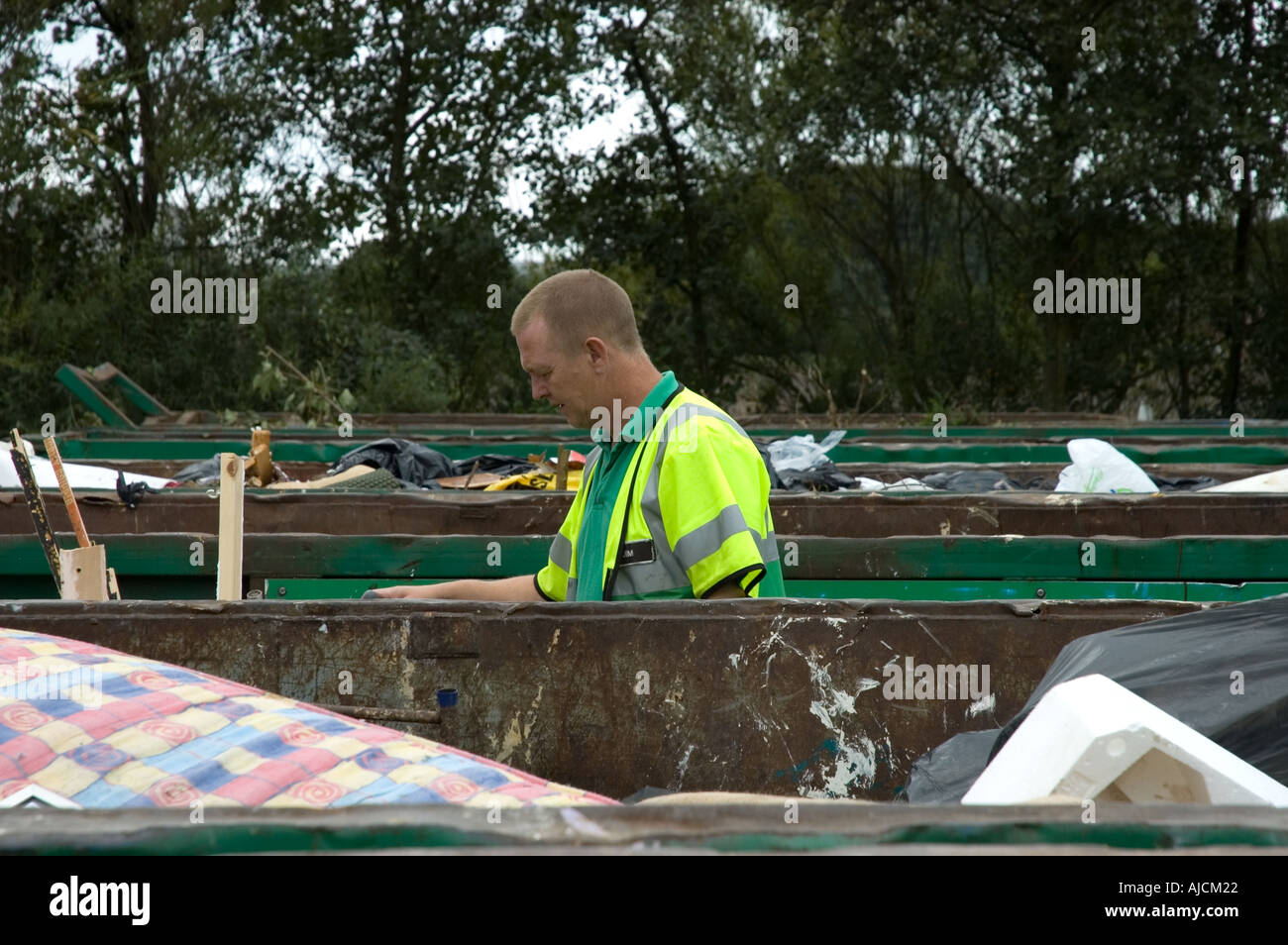 Worker at the Civic Amenity Site Skelmersdale Lancashire UK Stock Photo ...