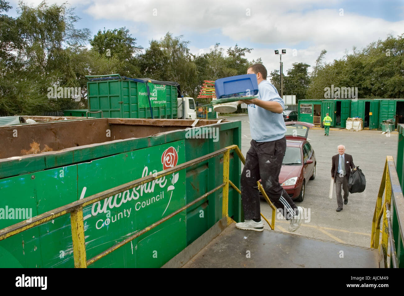 Customers recycling waste on site at Skelmersdale Recycling Centre ...