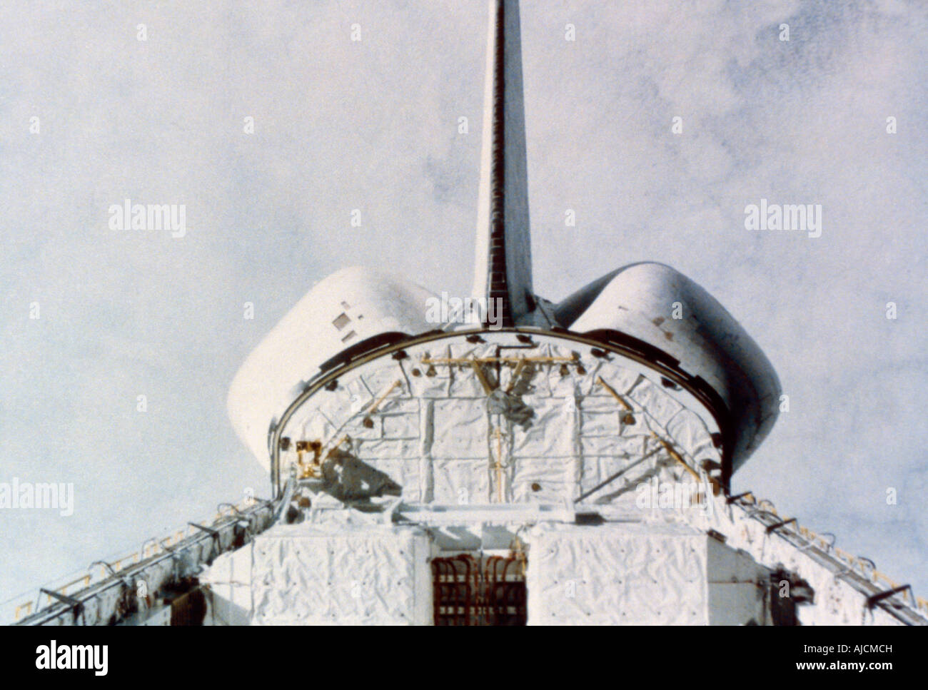 STS1 Columbia First Flight April 1981 - showing Aft section and Cargo ...