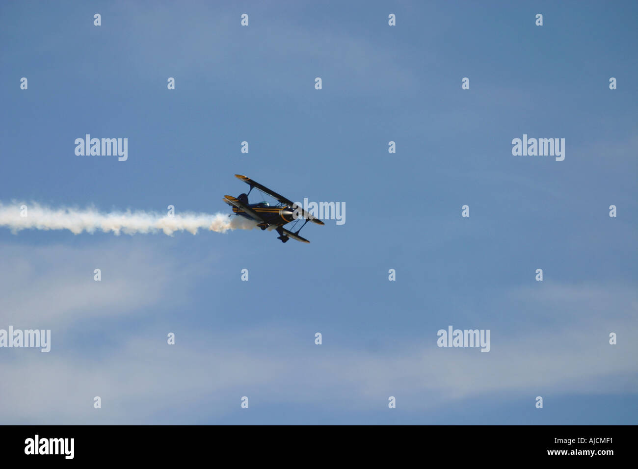 High performance biplane hi-res stock photography and images - Alamy