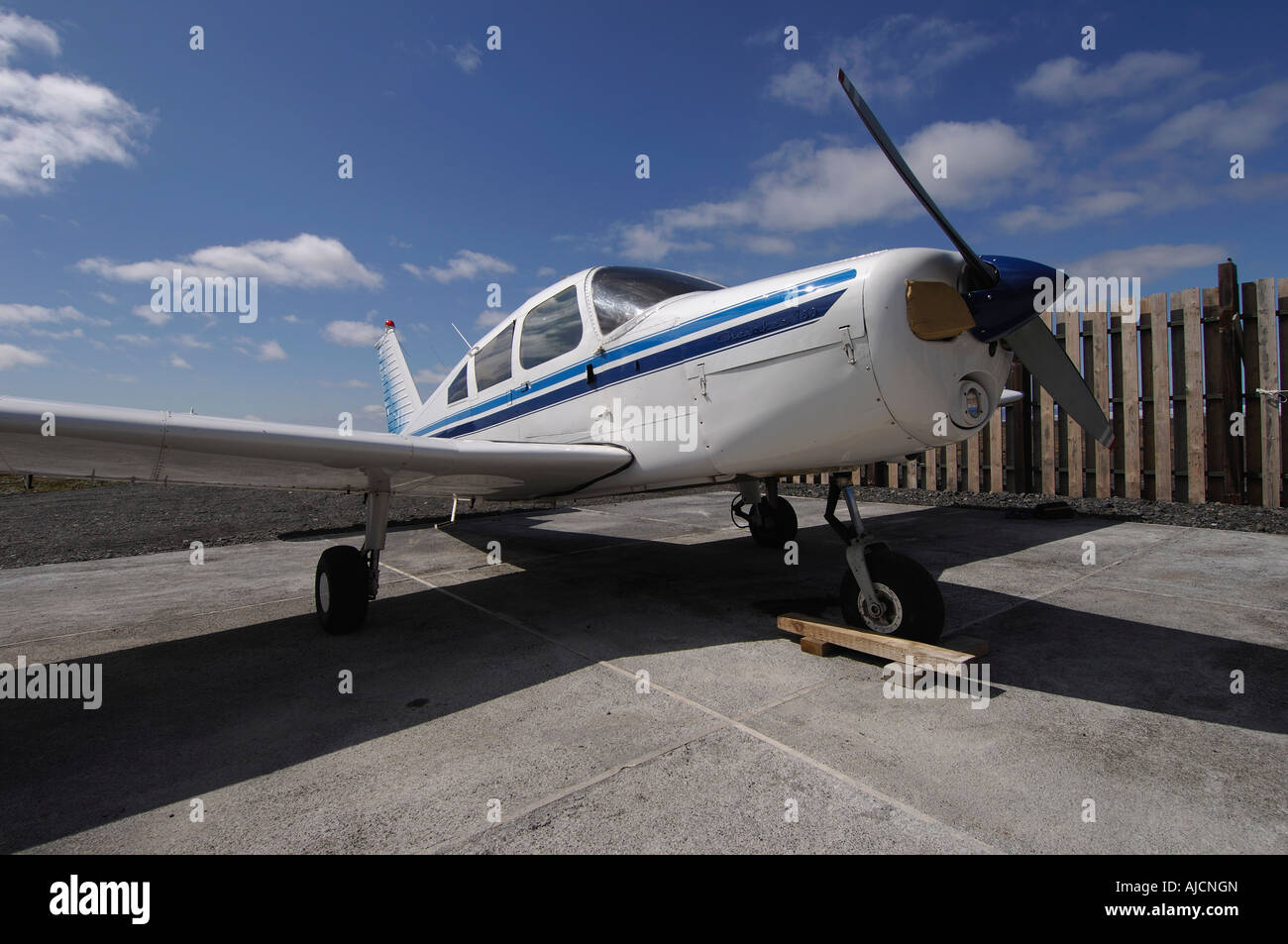 Aircraft airstrip hi-res stock photography and images - Alamy