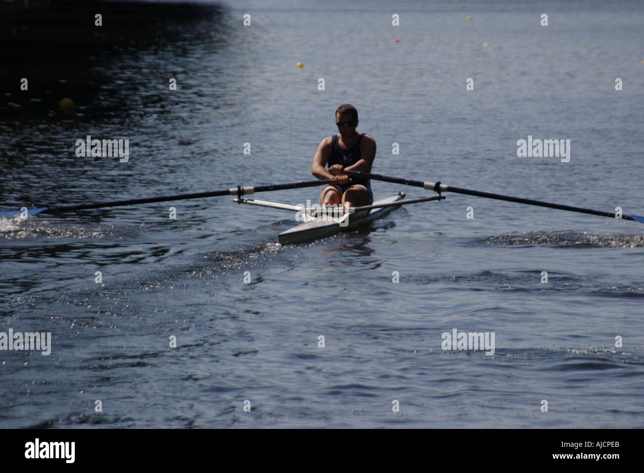 Lone rower hi-res stock photography and images - Alamy
