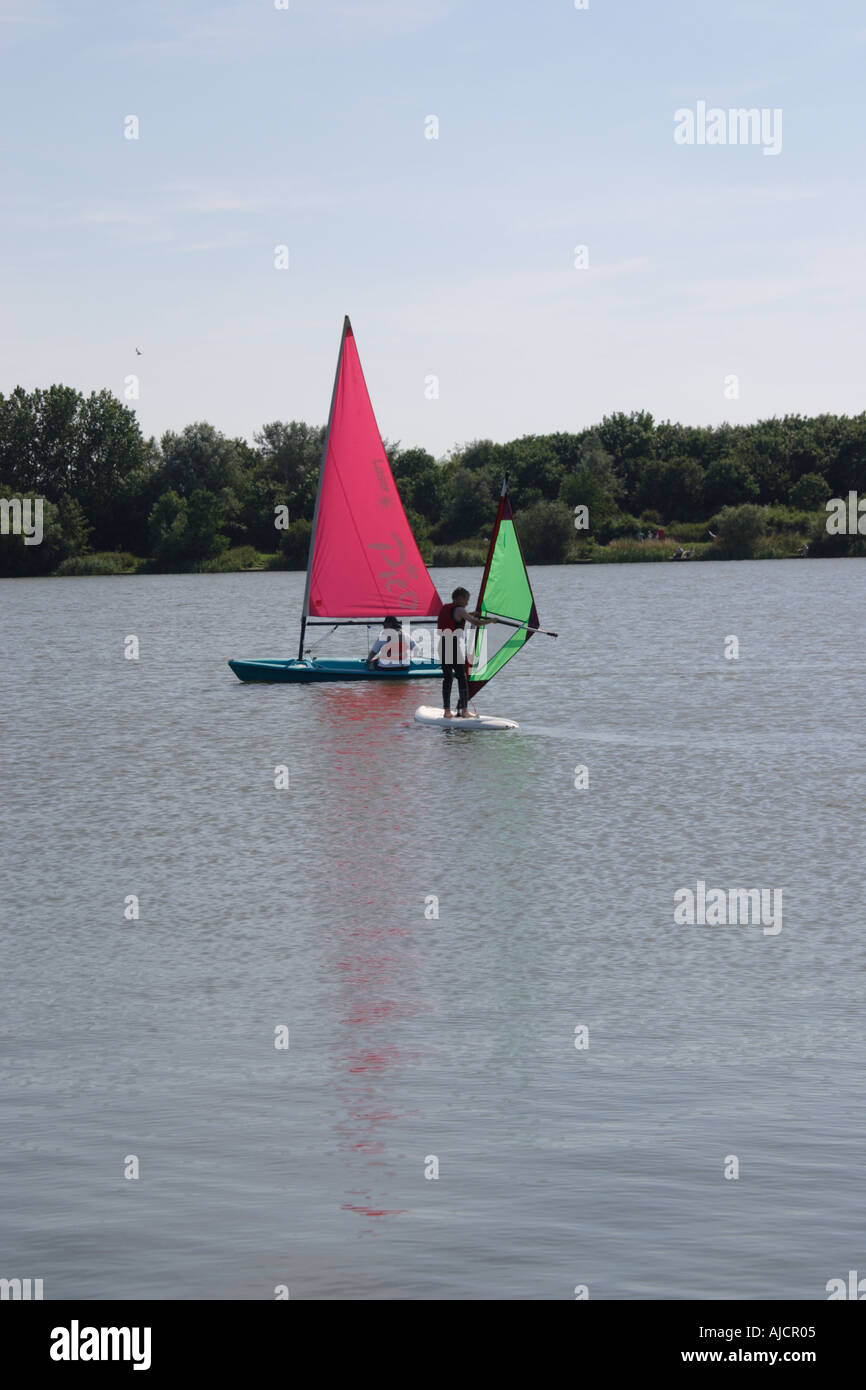 sailing on priory park lake Stock Photo - Alamy