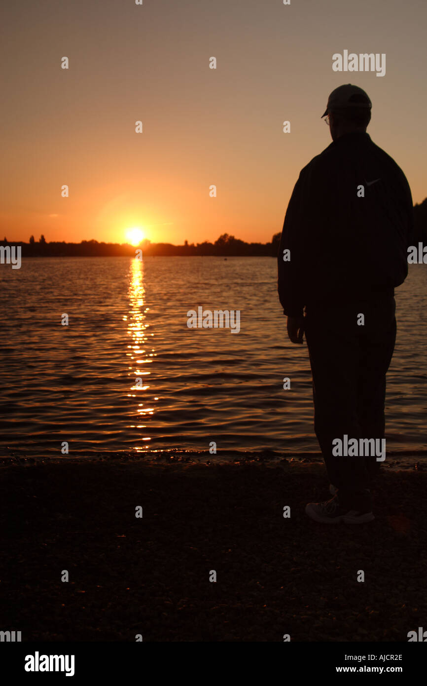 sunset on priory park lake Stock Photo - Alamy