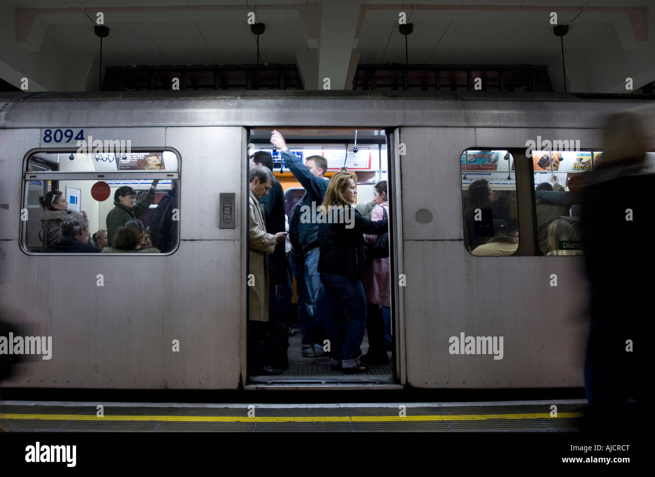 Gloucester train station hi-res stock photography and images - Alamy