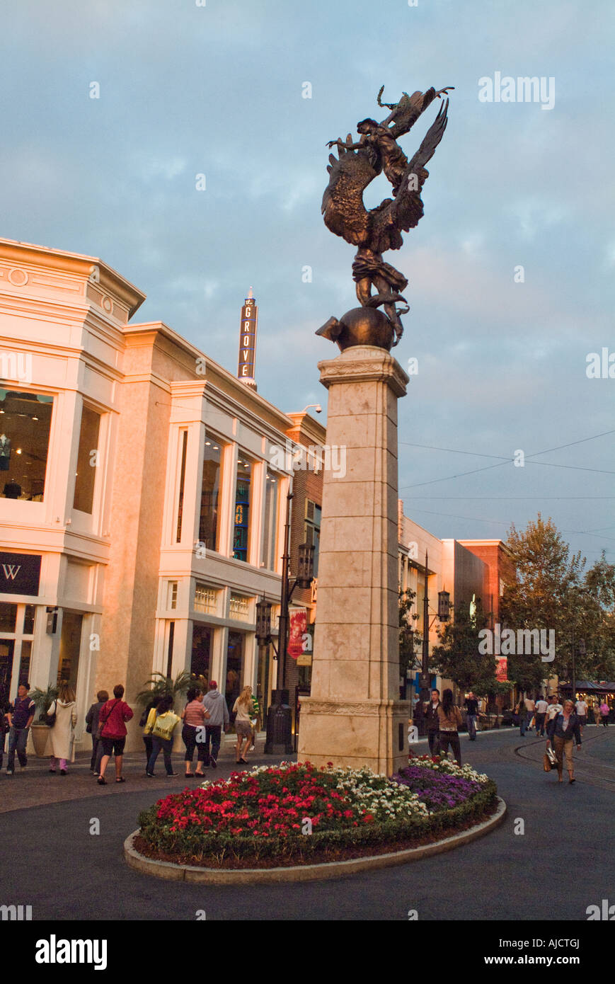 Grove shopping mall los angeles hi-res stock photography and images - Alamy