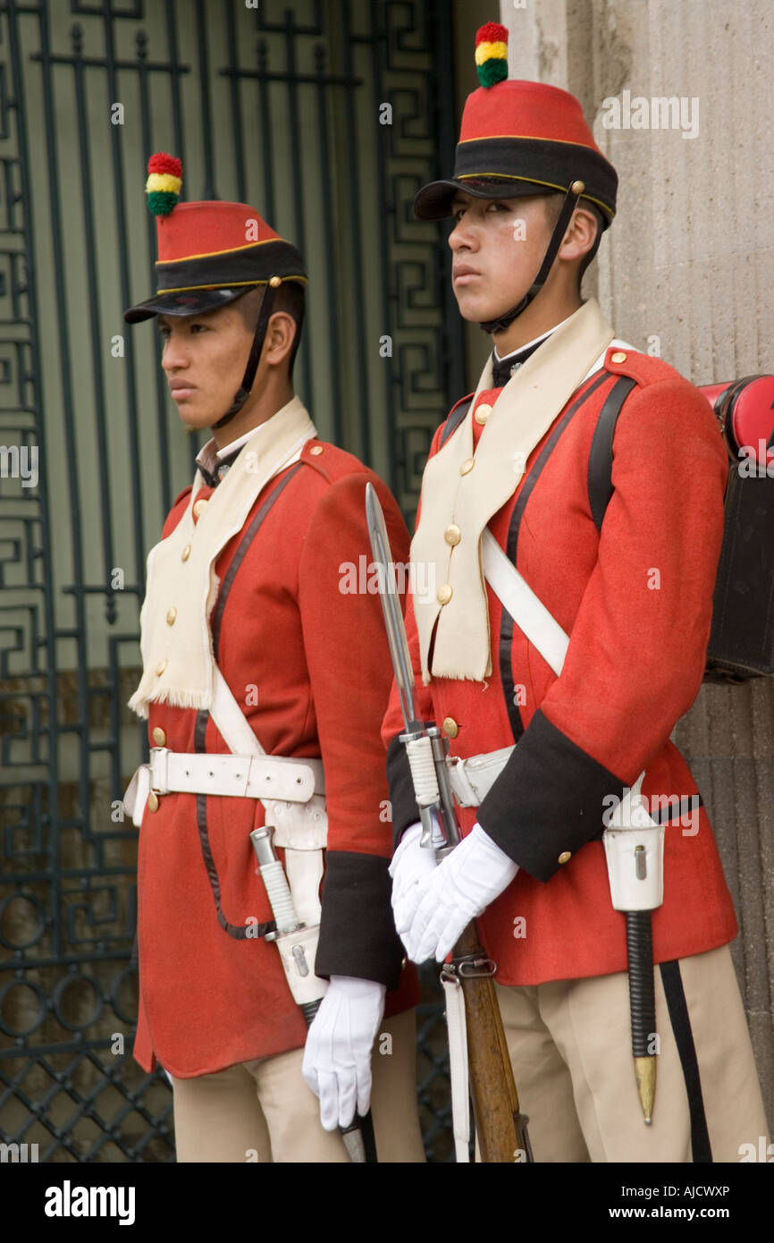 Bolivian guards hi-res stock photography and images - Alamy