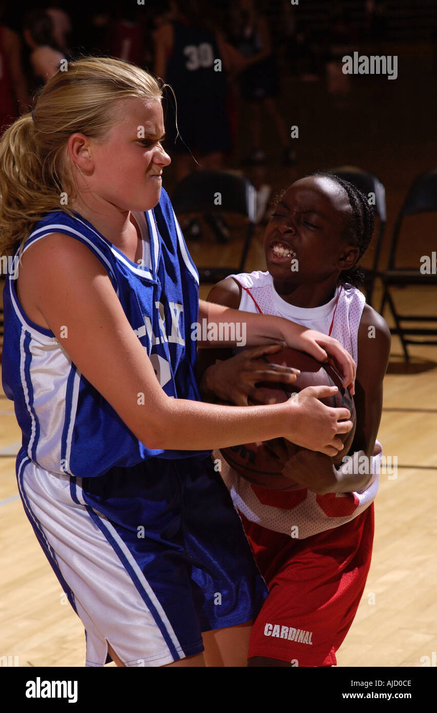Girls basketball foul hi-res stock photography and images - Alamy