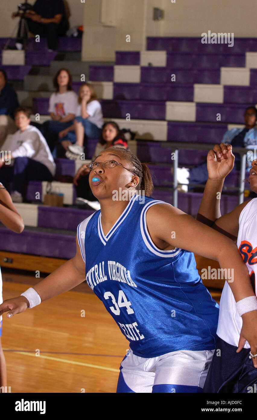 Girls basketball foul hi-res stock photography and images - Alamy