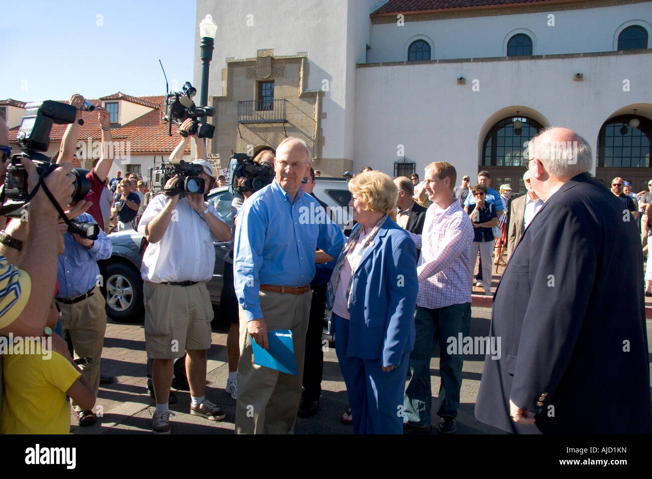 Media crews at a press conference for Idaho Senator Larry Craig in ...