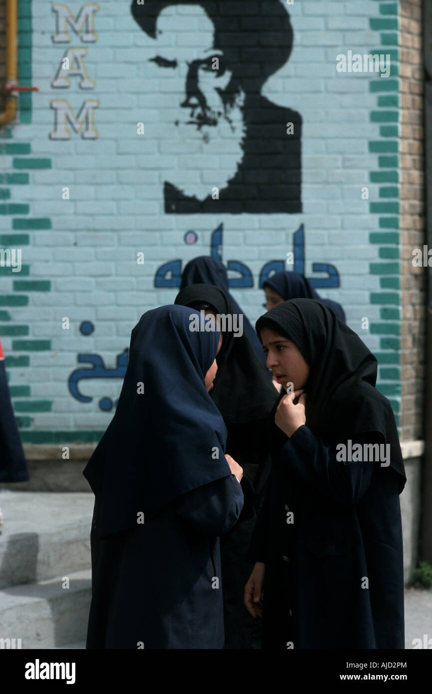 Iranian school girl hi-res stock photography and images - Alamy
