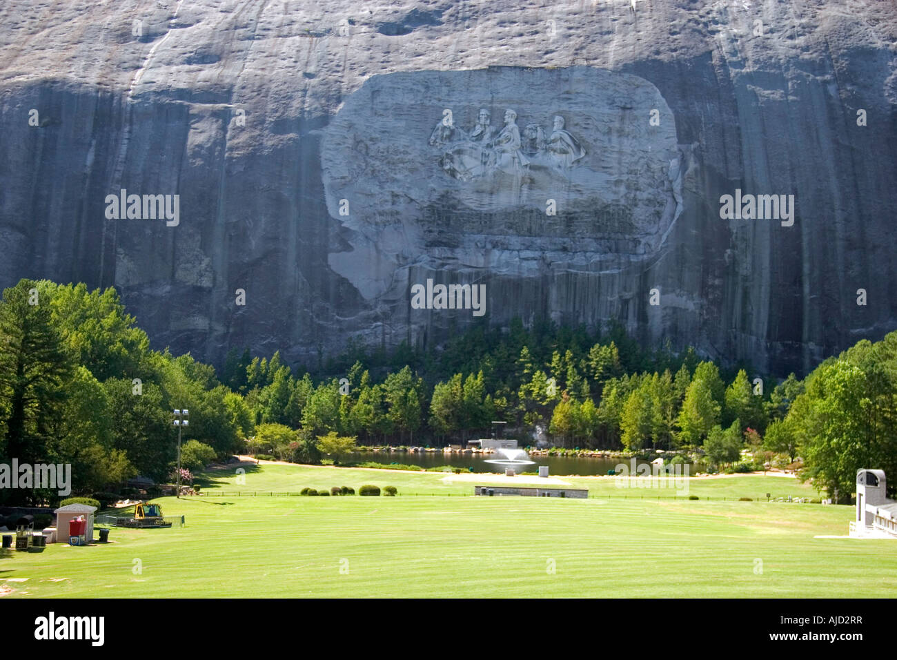 Carving of Stonewall Jackson Robert E Lee and Jefferson Davis at Stone ...