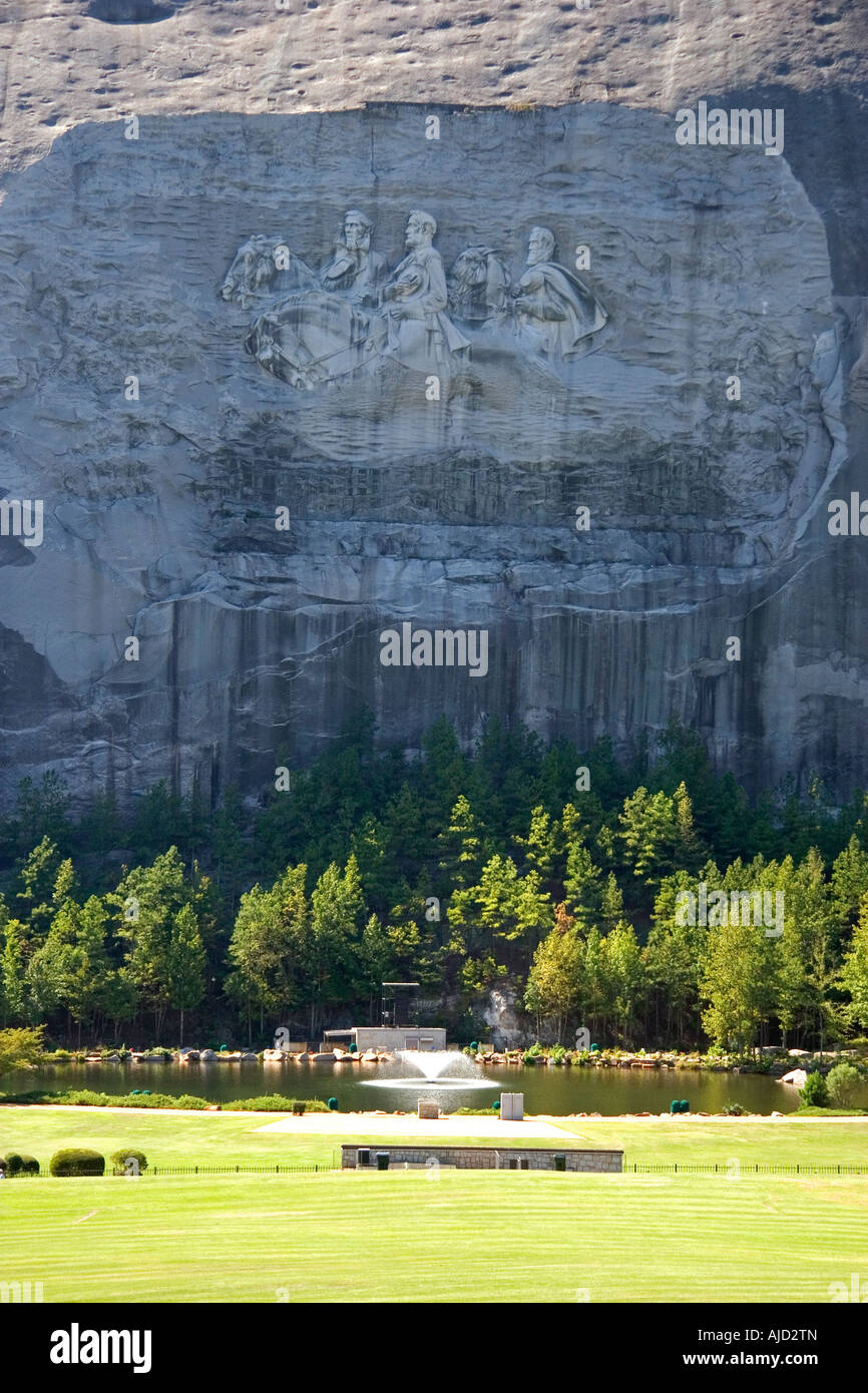 Carving of Stonewall Jackson Robert E Lee and Jefferson Davis at Stone ...