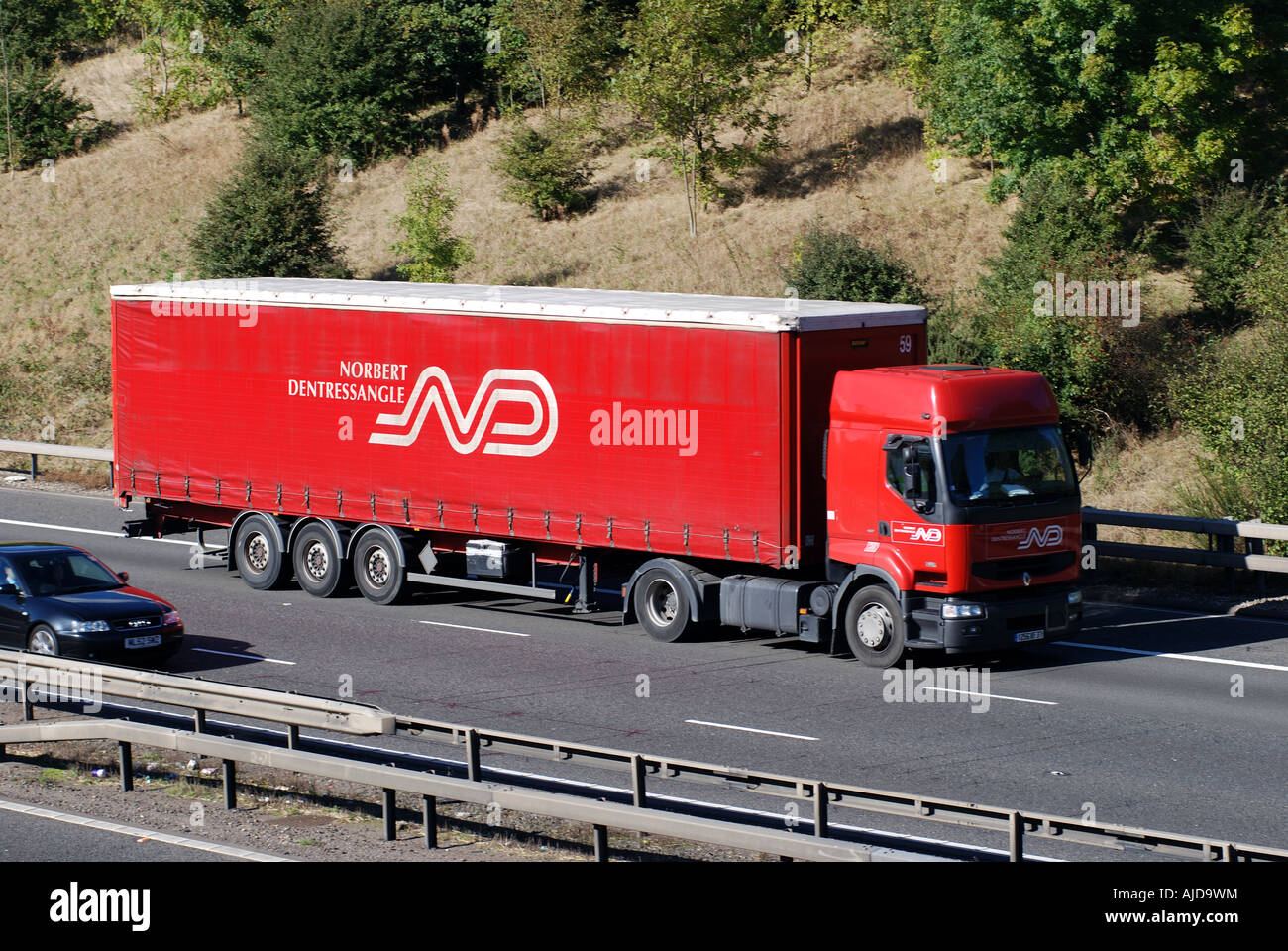 French lorry truck motorway uk hi-res stock photography and images - Alamy