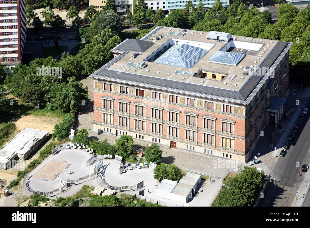 Berlin Berliner Martin Gropius Bau Stock Photo - Alamy