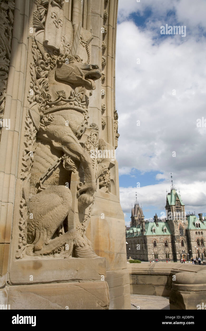 Building heraldry hi-res stock photography and images - Alamy