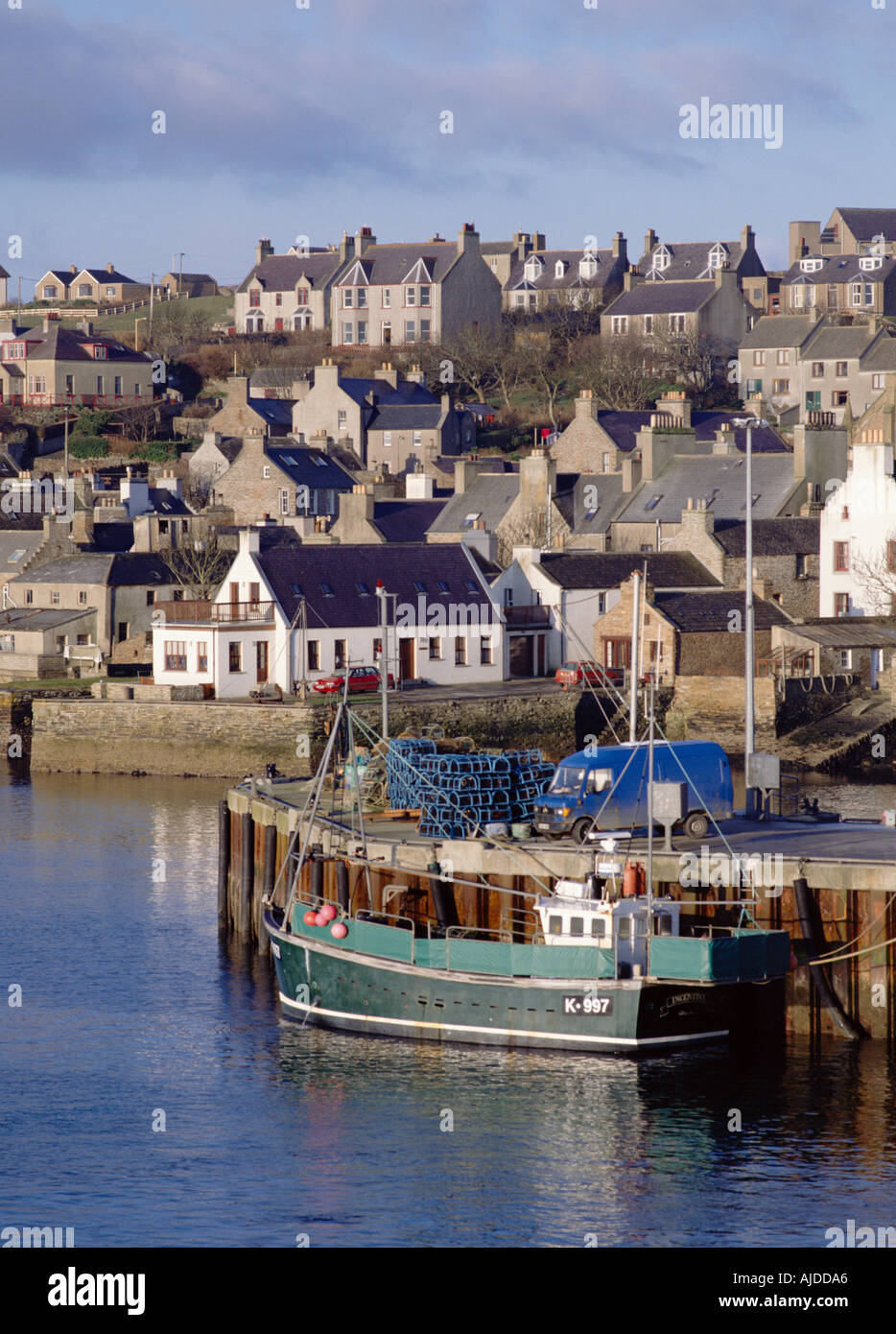 dh Scotland harbor town STROMNESS HARBOUR ORKNEY Diving boat quayside ...