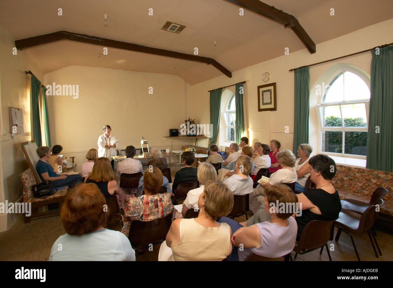 Club members meeting hi-res stock photography and images - Alamy