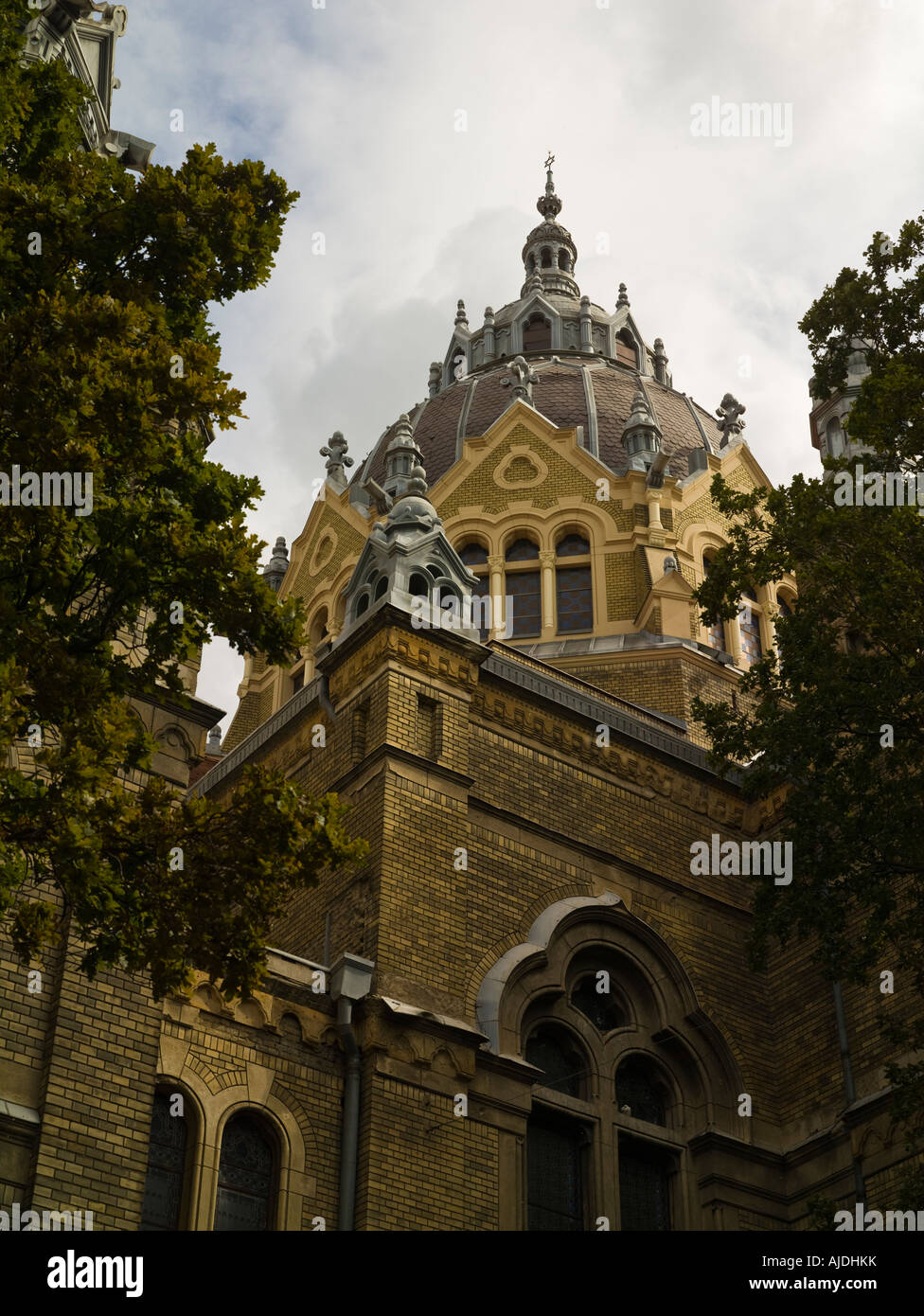 exterior, New Synagogue, Szeged, Hungary Stock Photo - Alamy