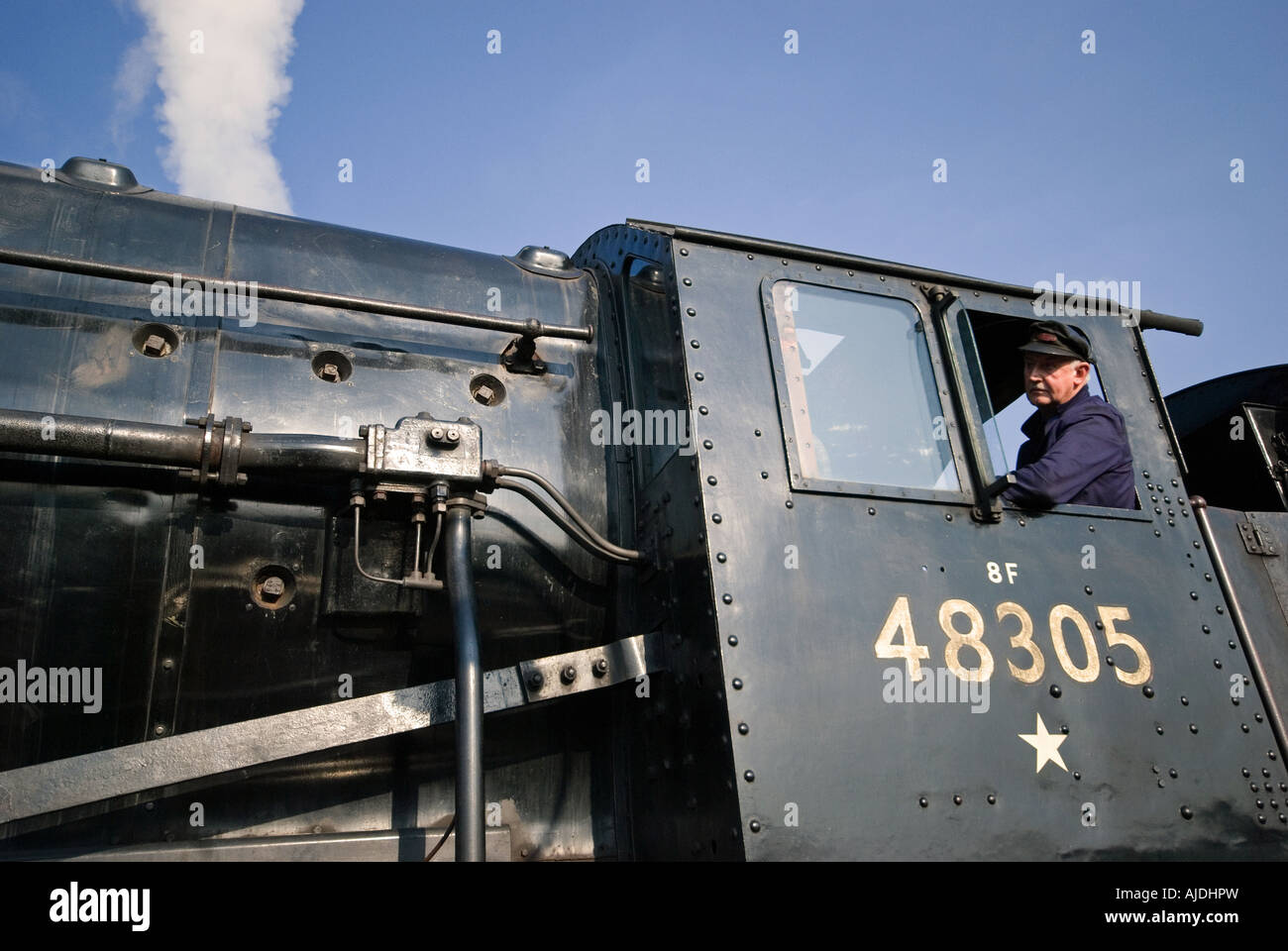 LMS Stanier Class 8F 2-8-0 Steam Locomotive, Steam Trains, , 48% OFF