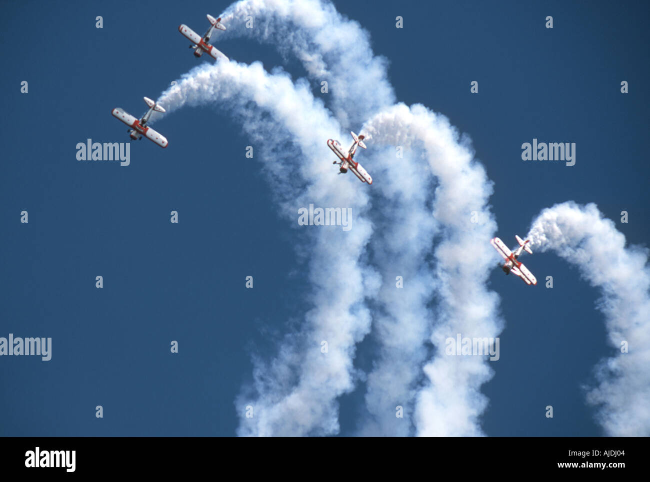 Acrobatics vintage hi-res stock photography and images - Alamy