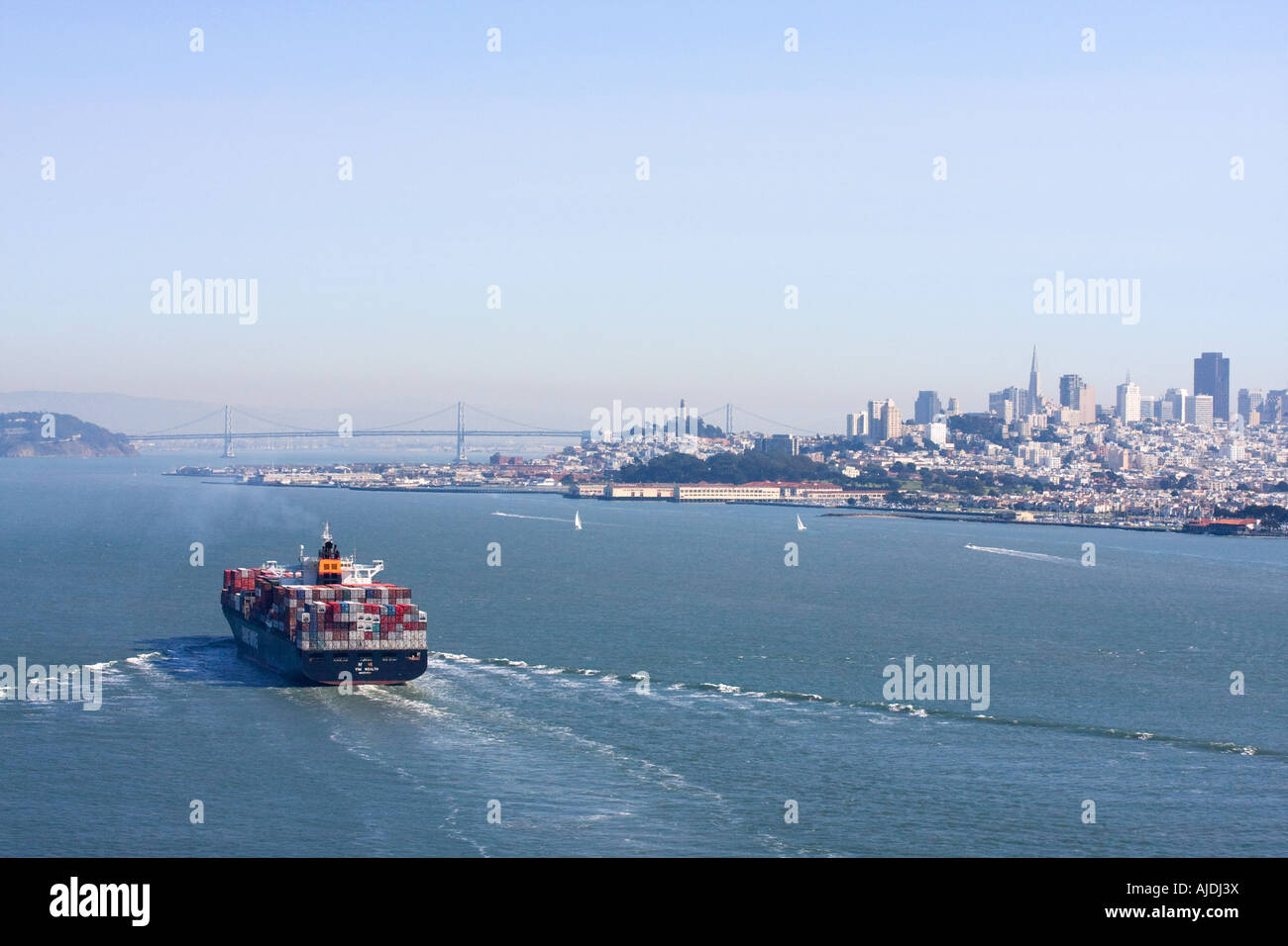 Container ship in San Francisco bay Stock Photo - Alamy