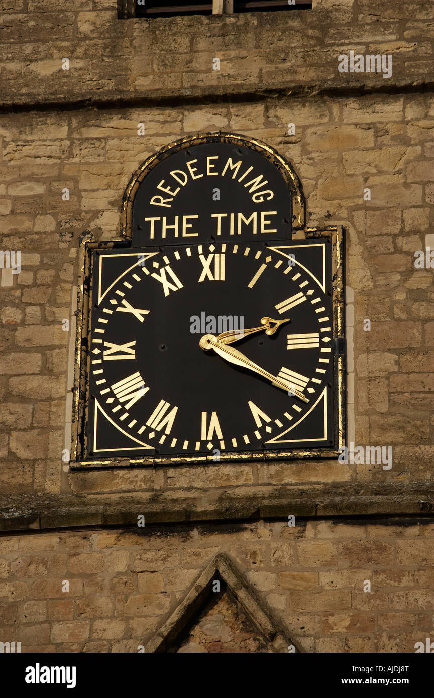 CLOSE UP OF CHURCH CLOCK FACE KNARESBOROUGH YORKSHIRE ENGLAND Stock ...