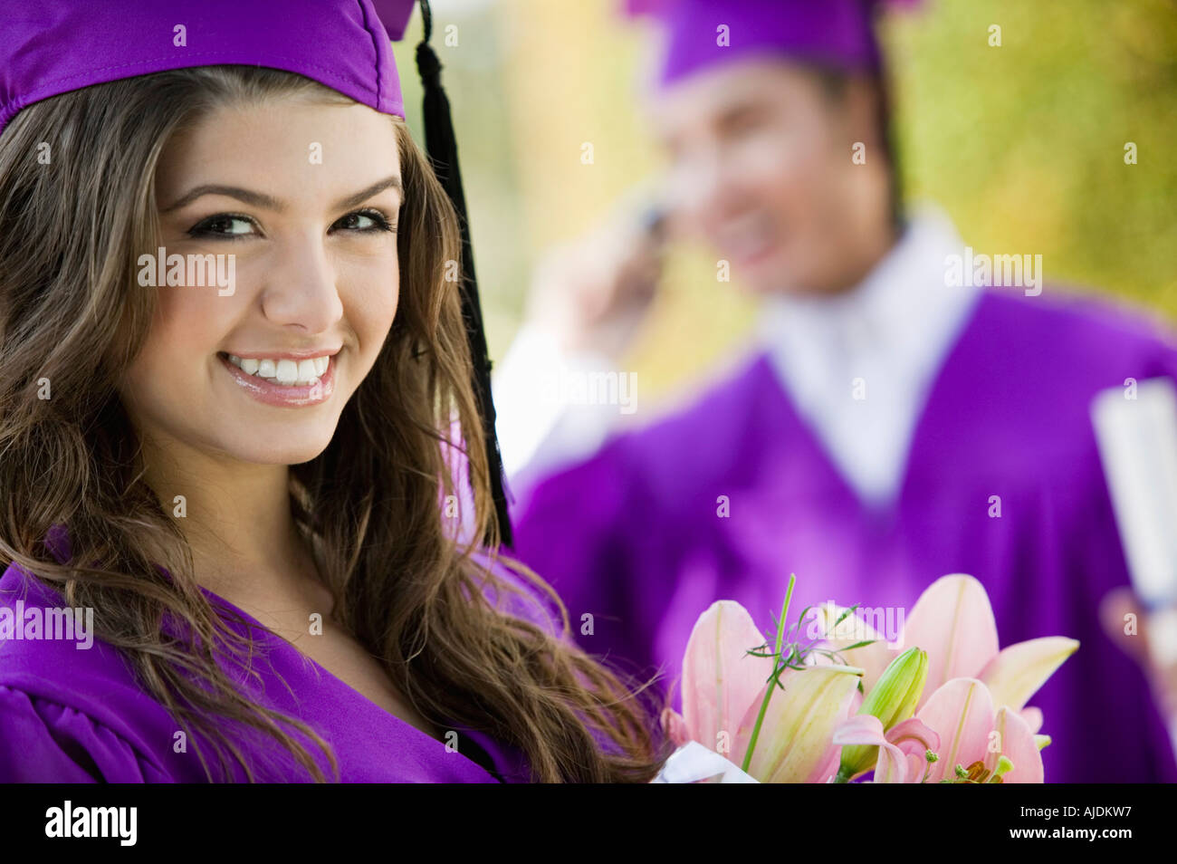 Flowers gown graduation hi-res stock photography and images - Alamy