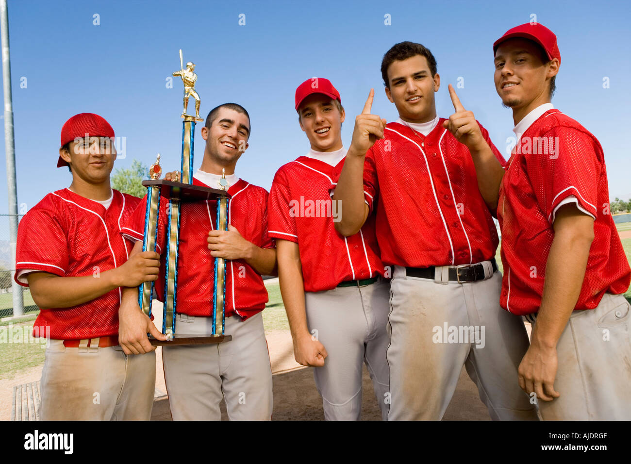 Baseball team holding trophy hi-res stock photography and images - Alamy