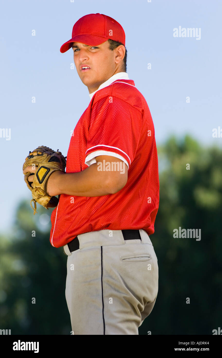 Side view of baseball pitcher people hi-res stock photography and ...