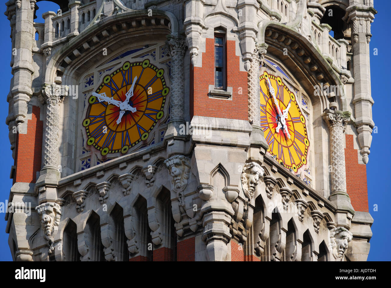 Clock Tower, Hotel De Ville, Place du Soldat Inconnu, Calais, Pas de ...