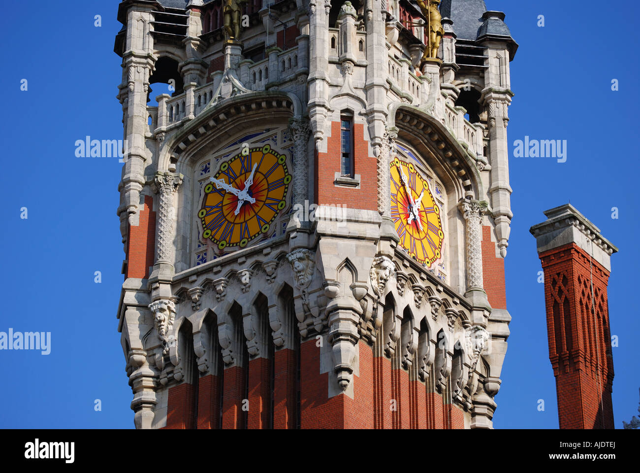 Hotel De Ville Clock Tower, Place du Soldat Inconnu, Calais, Pas de ...